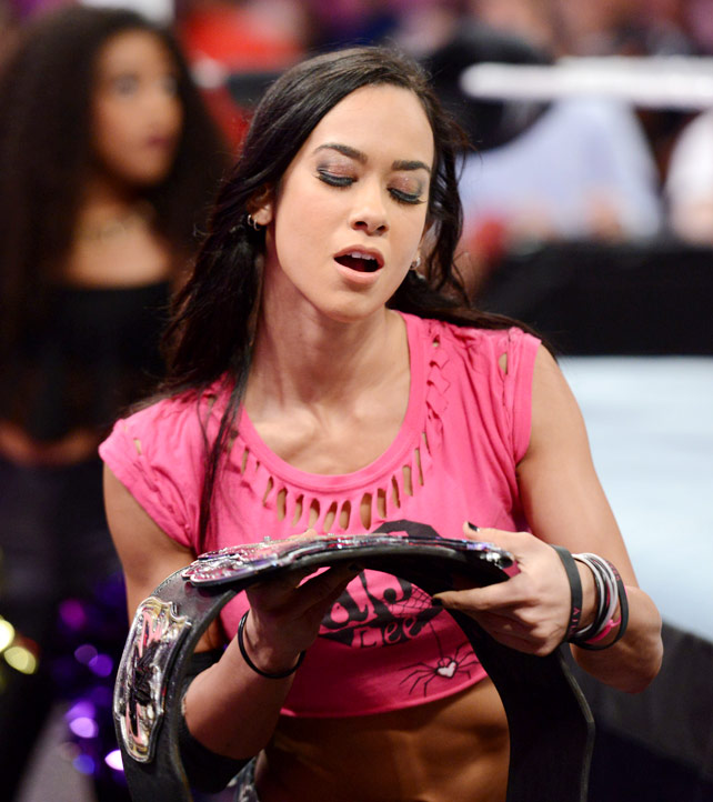 Pro Wrestling Pix : WWE Raw Photo Gallery