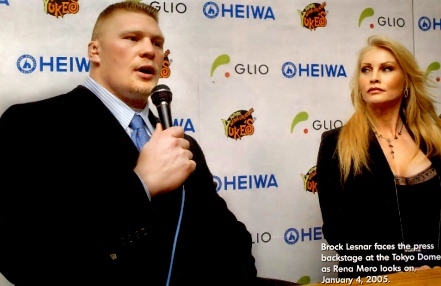 Britney Spears Wins 3 Moonmen with "Piece Of Me" at the 2008 VMAs ...